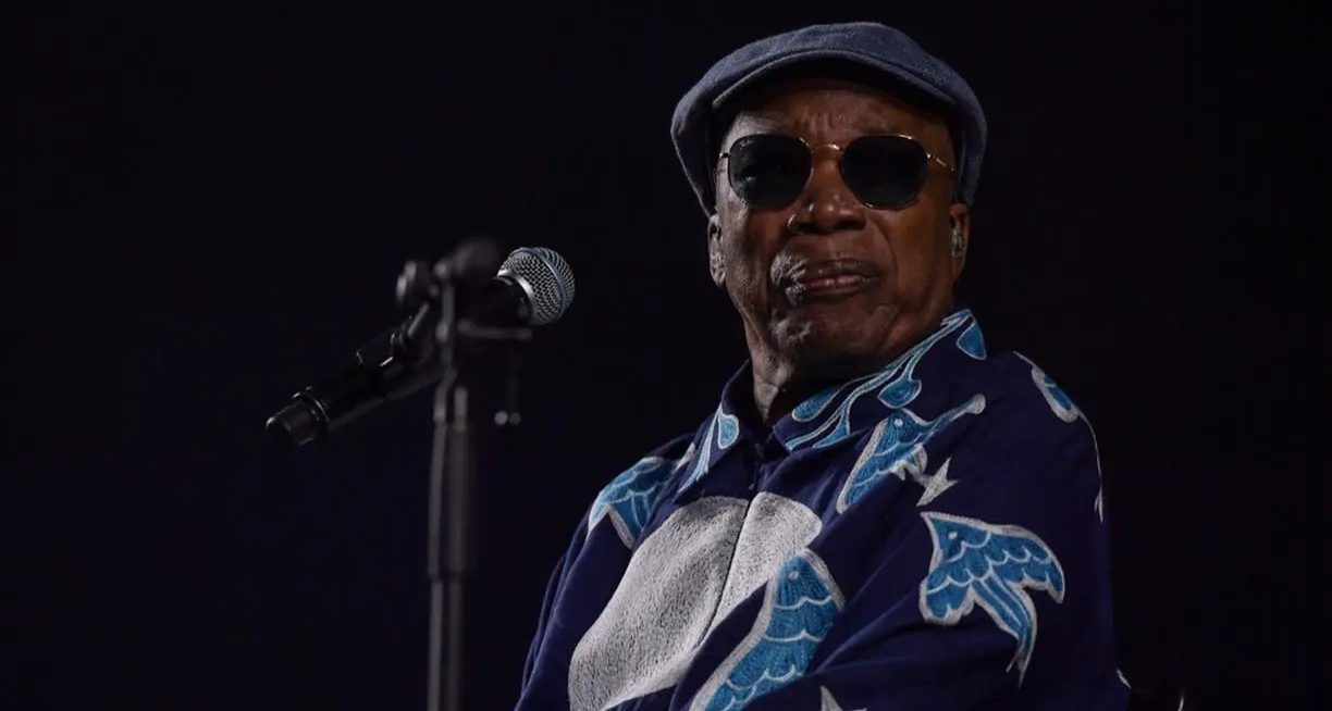 Com público de 60 mil pessoas, Milton Nascimento se despede dos palcos ...