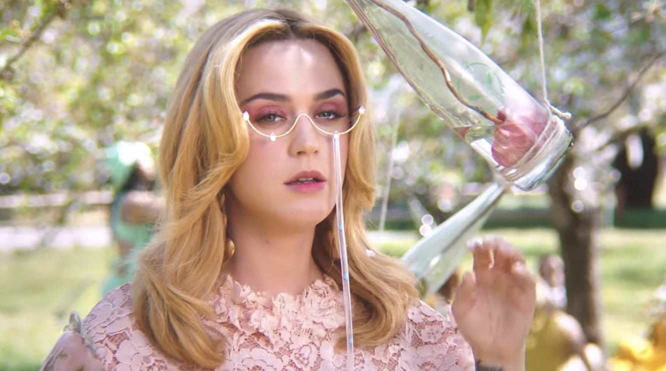 Katy Perry lança clipe de sua nova música "Never Really Over"; assista ...